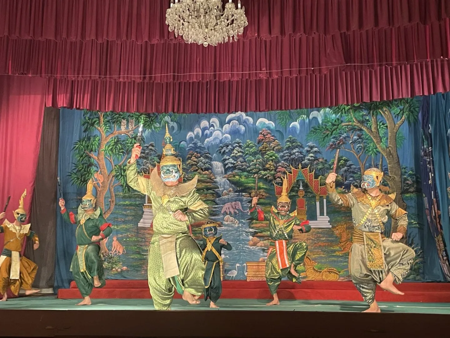 Laos Guide: Must-visit places in Luang Prabang & Travel tips